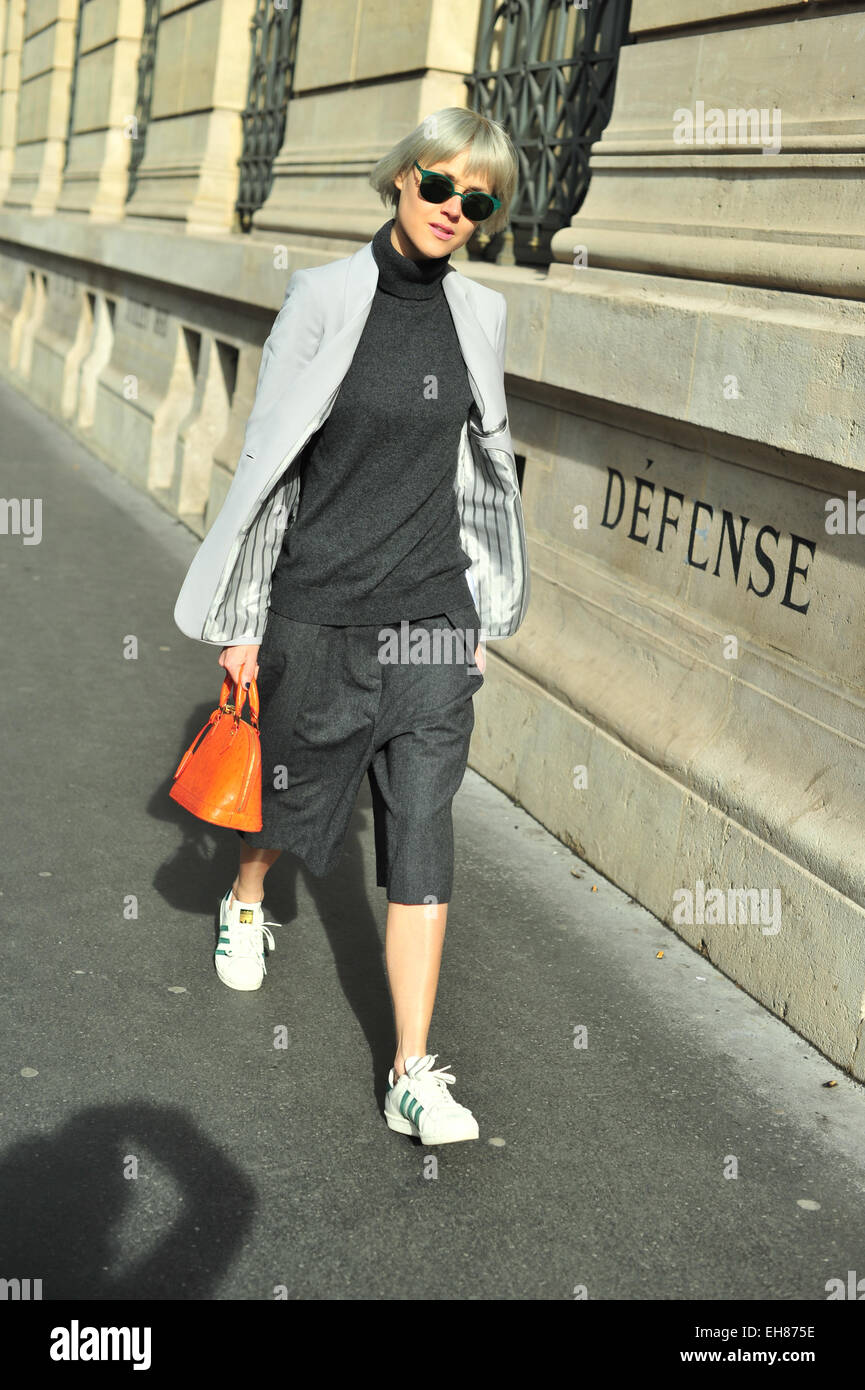 Blogger Linda Tol arriving at the Haider Ackermann runway show in Paris ...