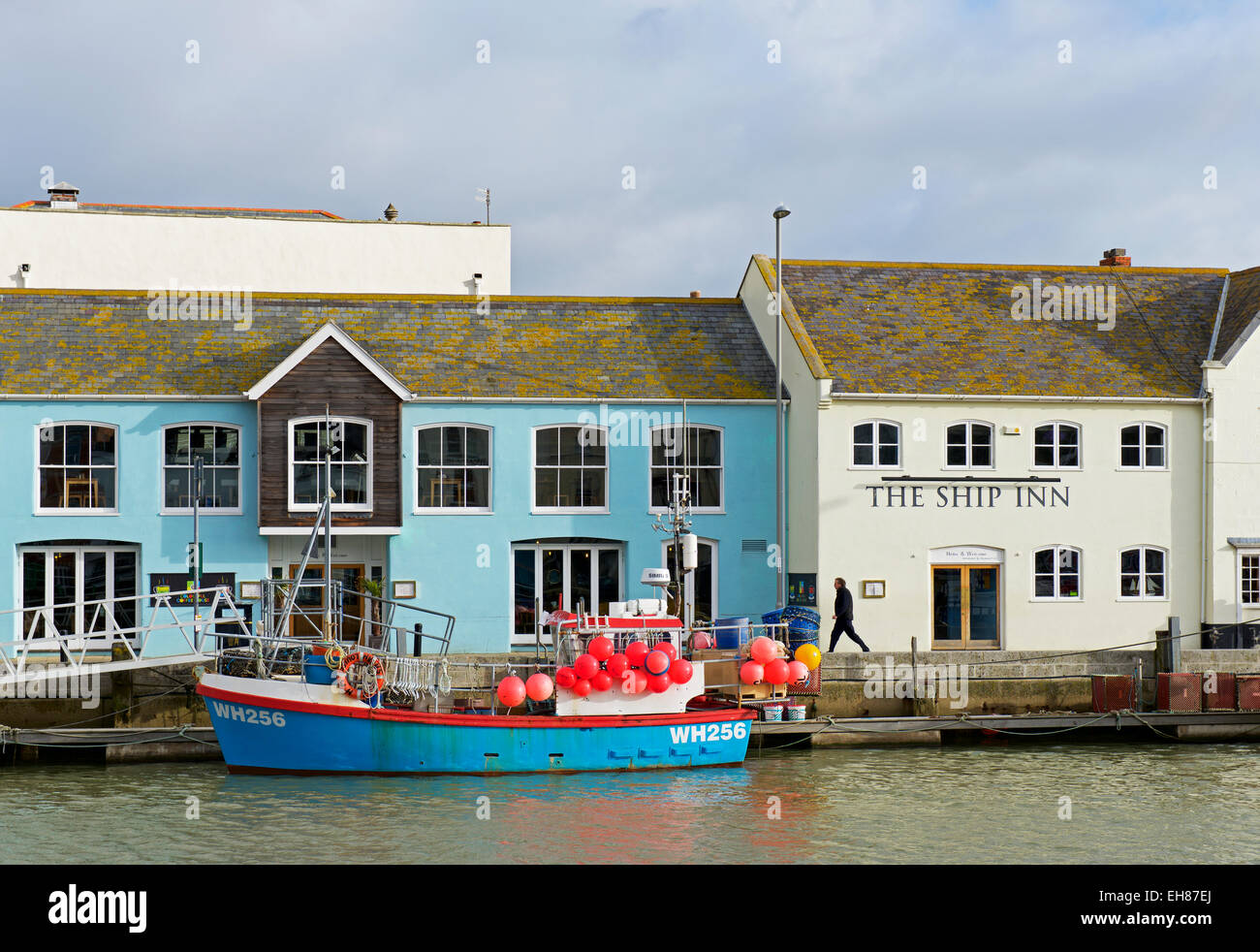 The Ship Inn, Weymouth, Dorset, England UK Stock Photo - Alamy