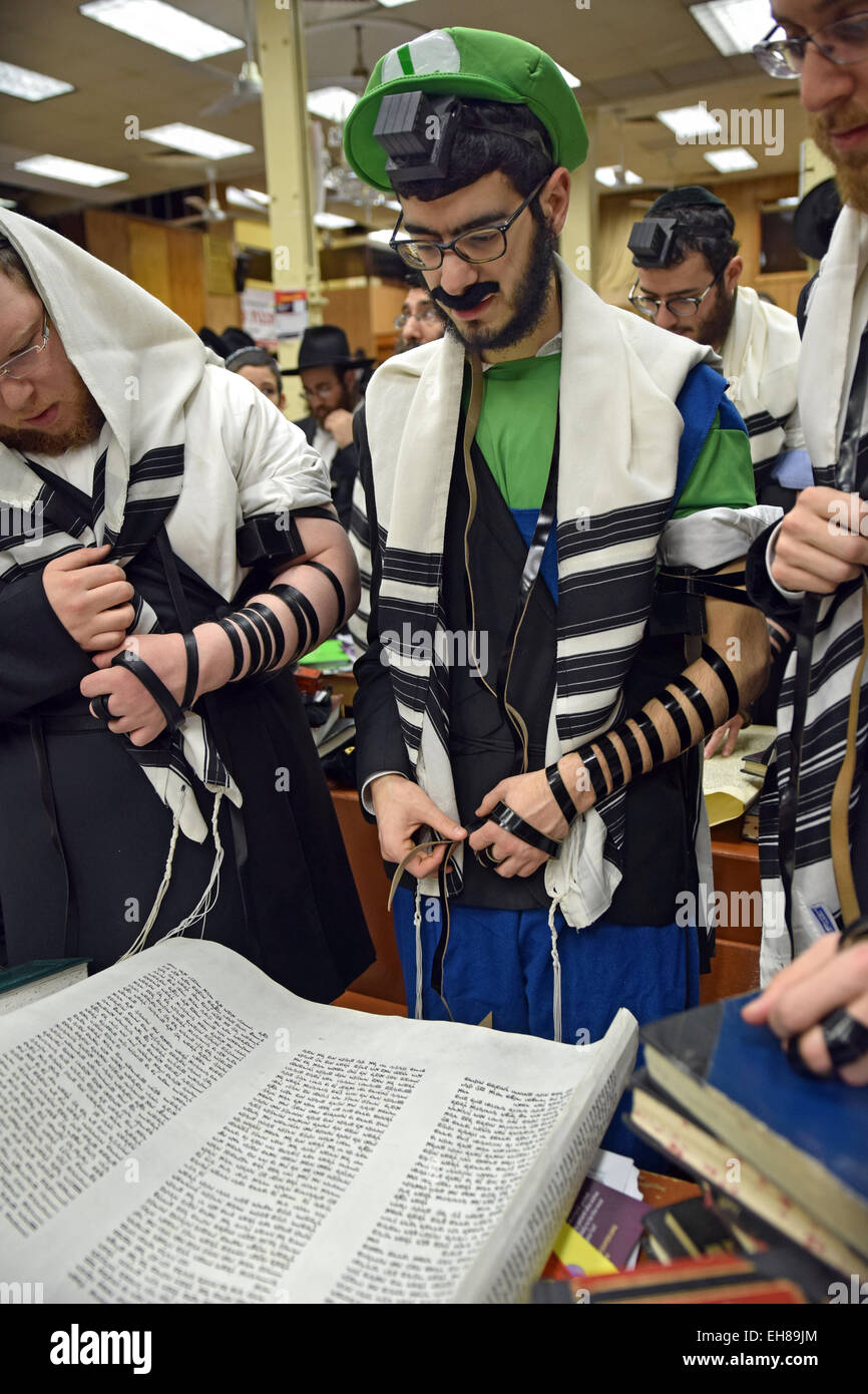 Jews costume group america hi-res stock photography and images - Alamy