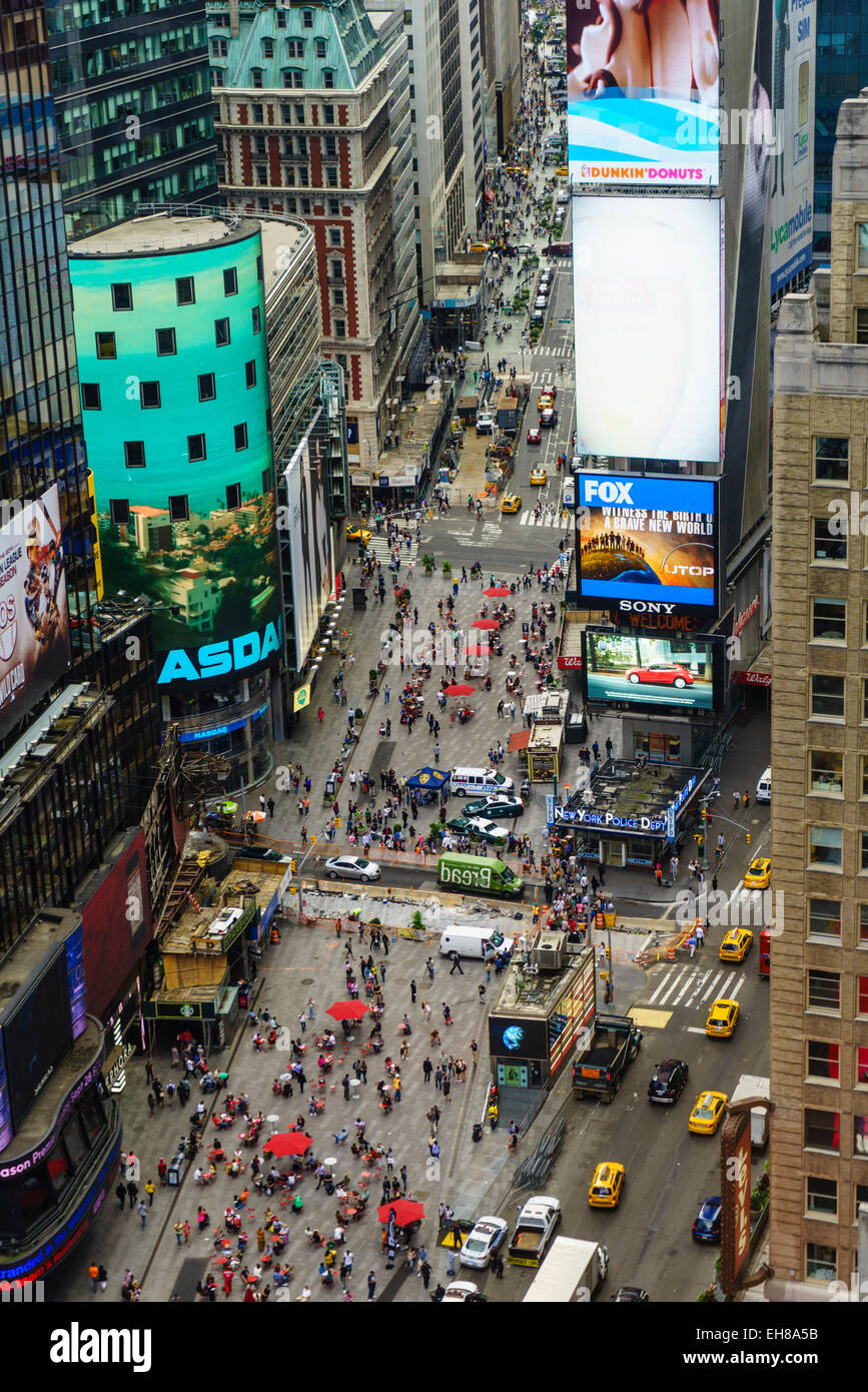 High angle view times square hi-res stock photography and images - Alamy