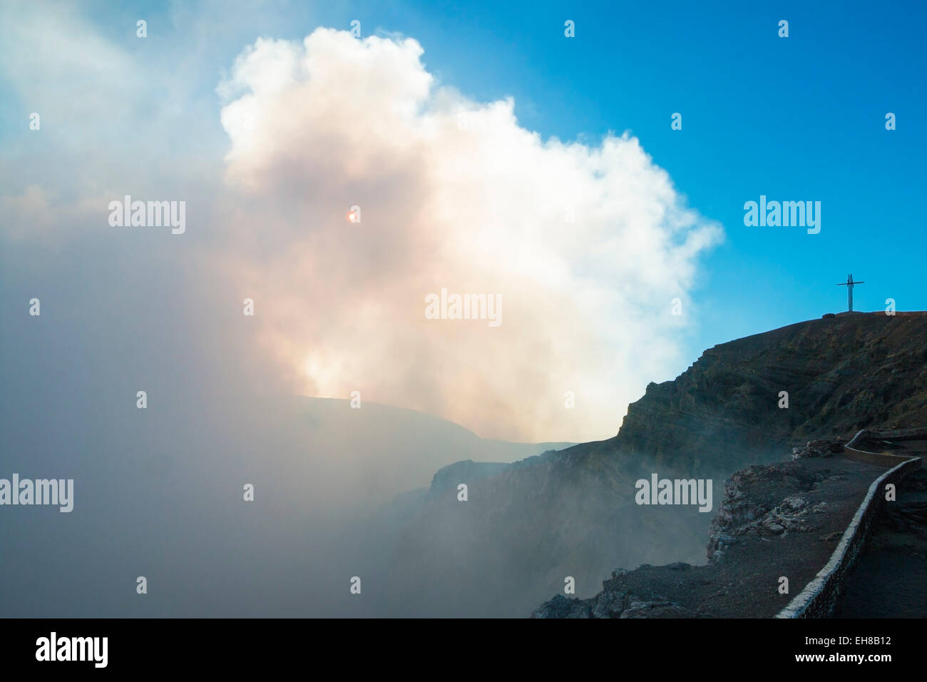 Main crater of Masaya Volcano caldera, Nicaragua's first national park ...