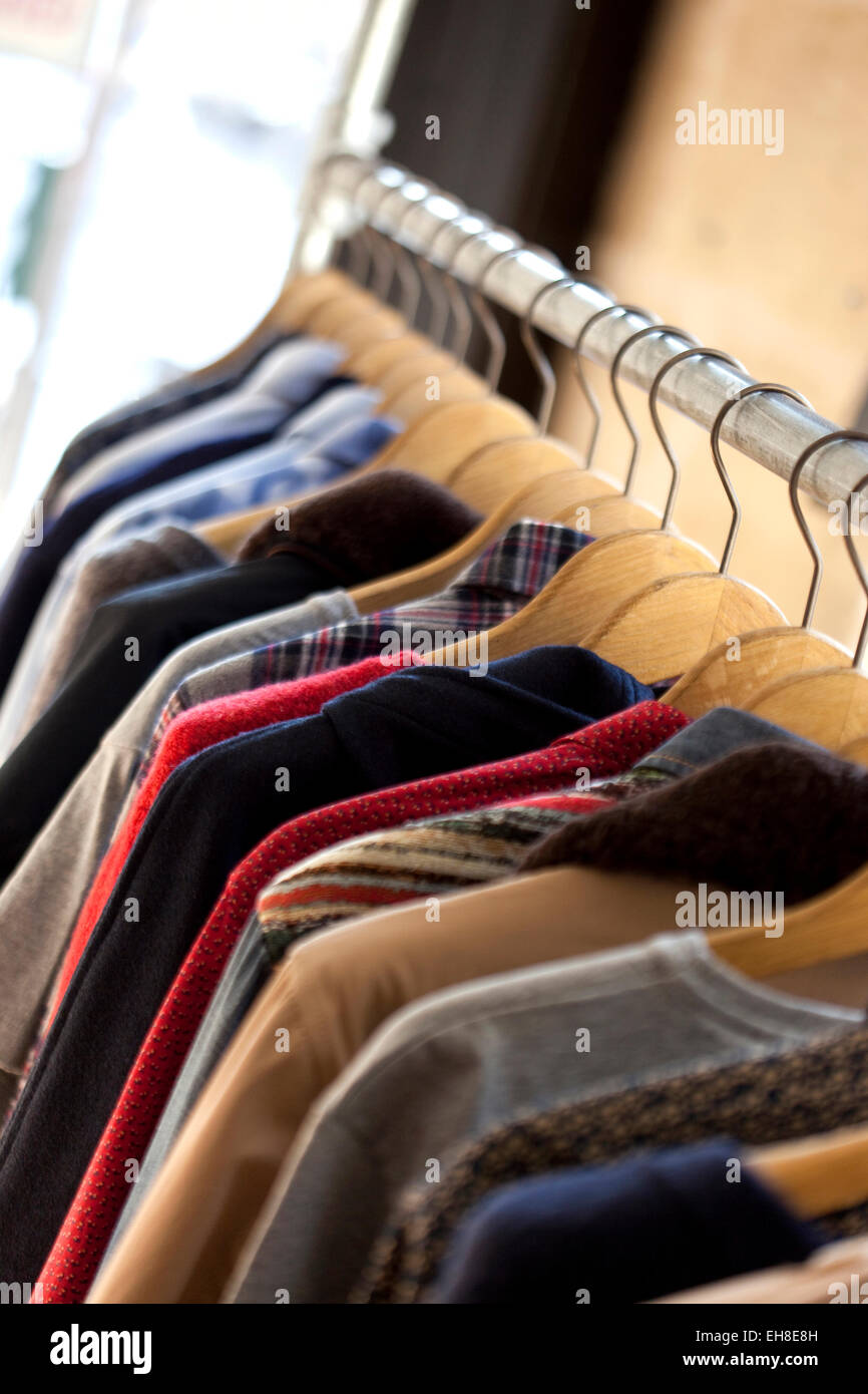 Hanging clothes in a boutique hi-res stock photography and images - Alamy