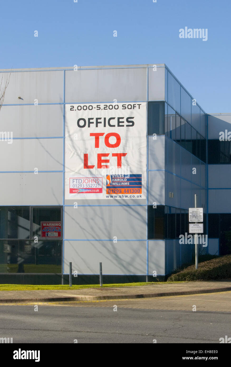 Offices to let signs hi-res stock photography and images - Alamy