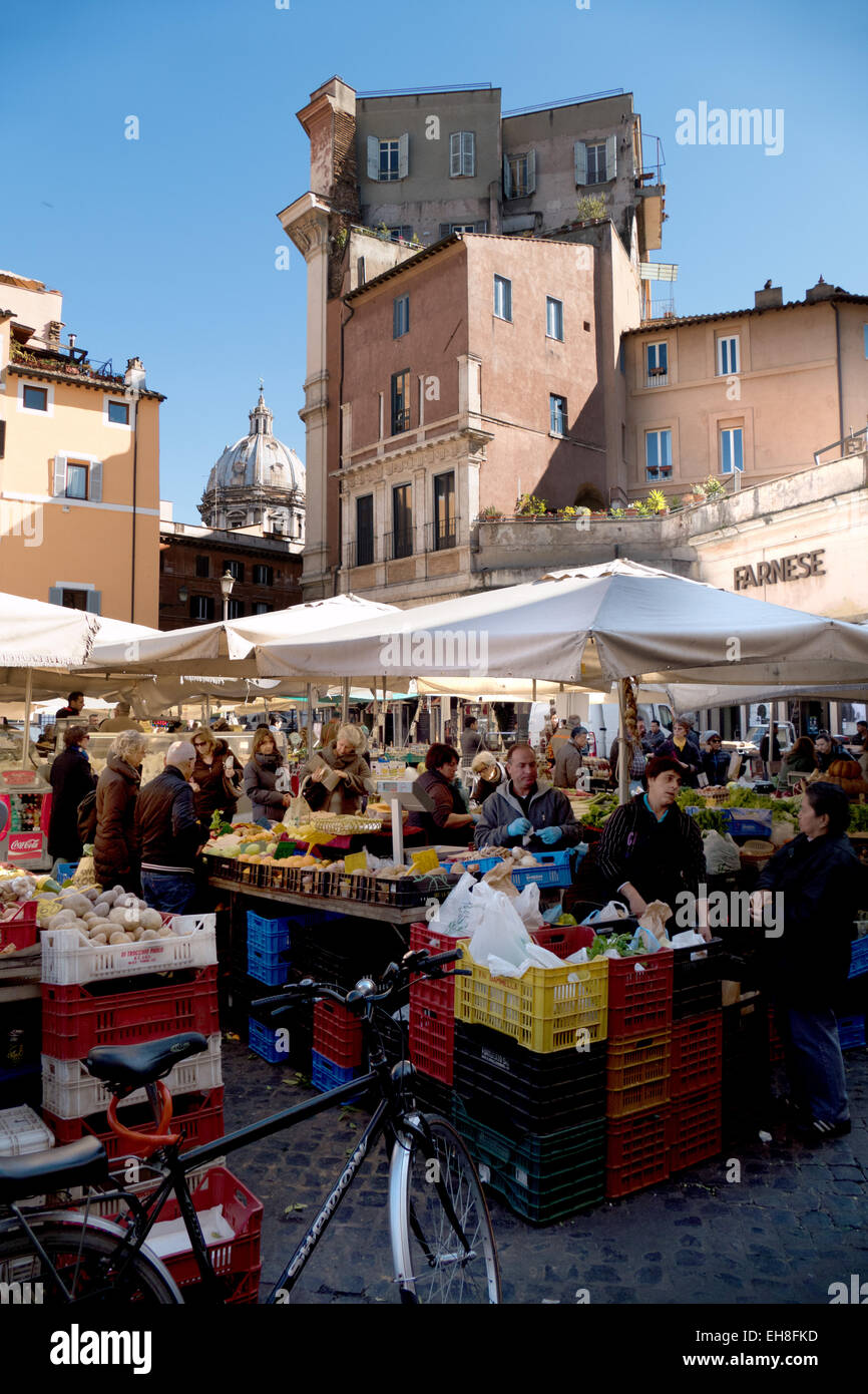 Food Shop Roman Stock Photos & Food Shop Roman Stock Images - Alamy