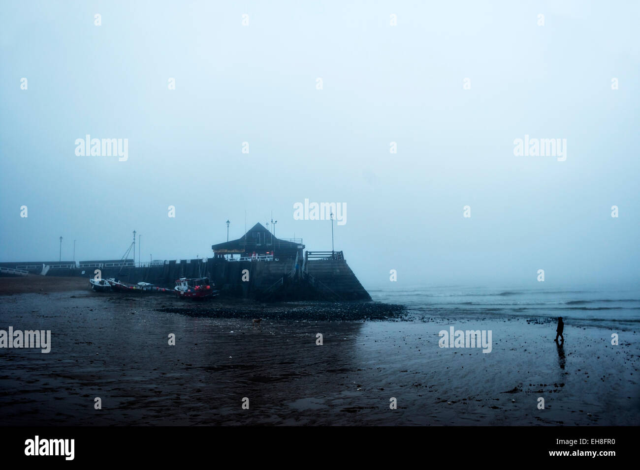 Mist rolling in from the sea Stock Photo - Alamy