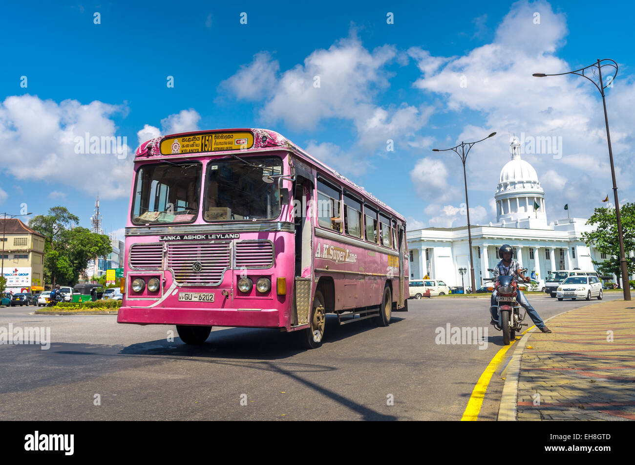 Sri Lanka Bus High Resolution Stock Photography and Images - Alamy