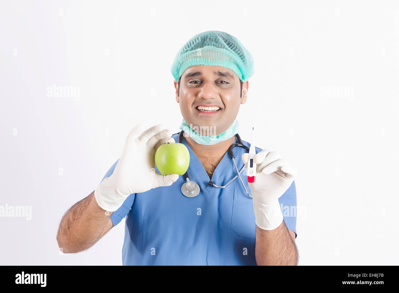 Doctor surgeon hi-res stock photography and images - Alamy
