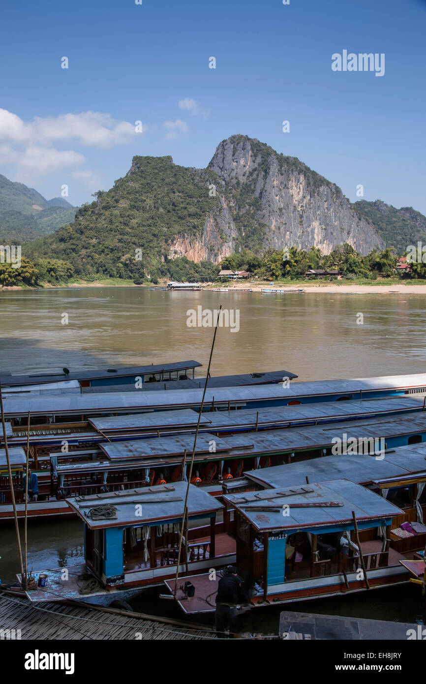 Mekong river landscape hi-res stock photography and images - Alamy