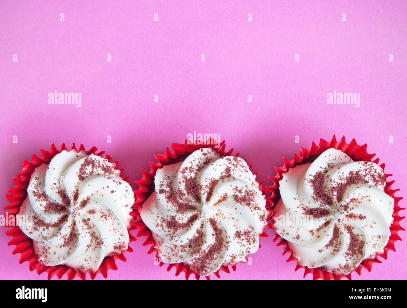 Pink frame birthday cake hi-res stock photography and images - Alamy