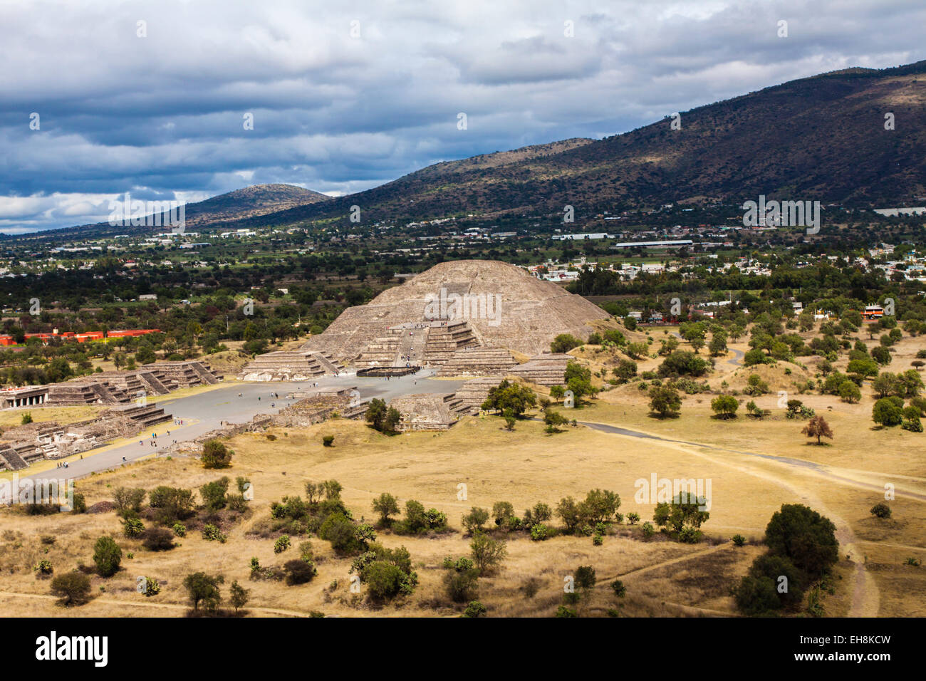 Teotihuacan Mexico Moon Sun High Resolution Stock Photography and ...