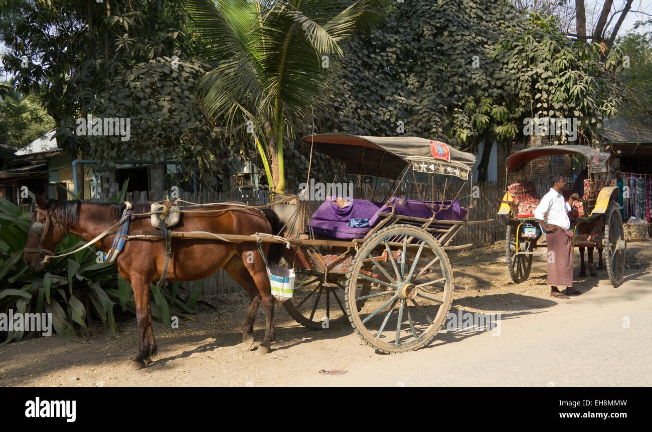 Horse cart Bagan Myanmar Stock Photo - Alamy