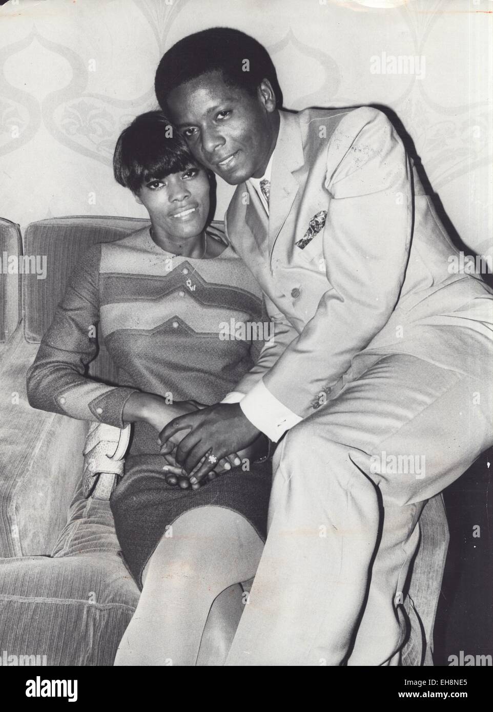 DIONNE WARWICKE with her husband. © Interfoto/Globe Photos/ZUMA Wire ...