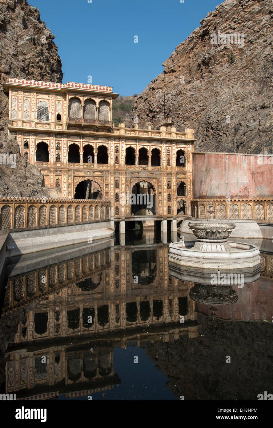 Asian water tank hi-res stock photography and images - Alamy