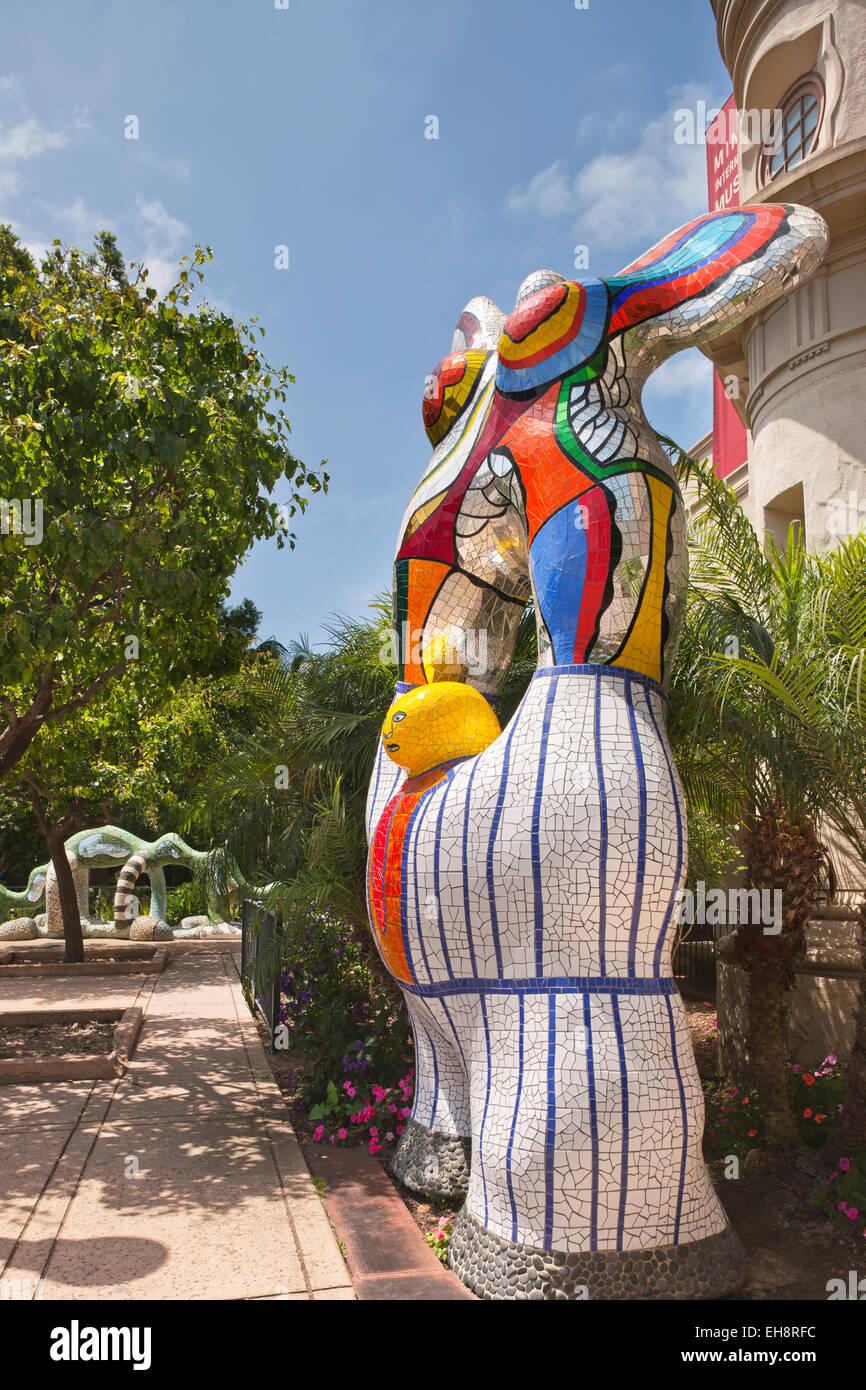 POET AND MUSE SCULPTURE MINGEI INTERNATIONAL MUSEUM PLAZA DE PANAMA ...