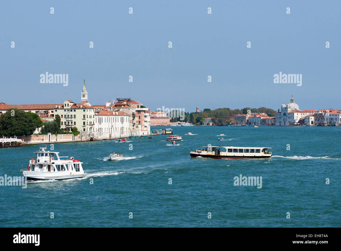 Traffic water hi-res stock photography and images - Alamy