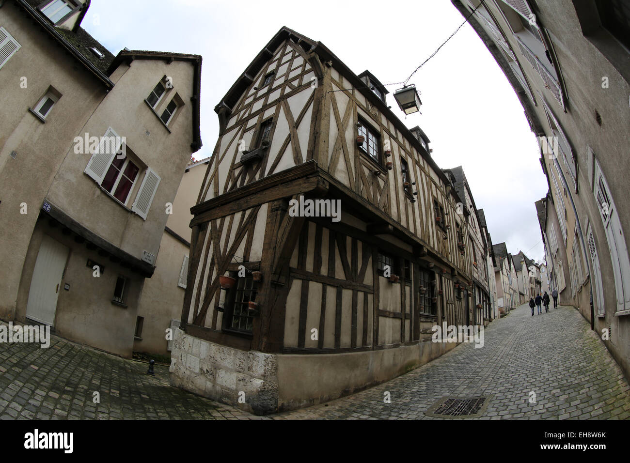 Medieval centre of chartres hi-res stock photography and images - Alamy