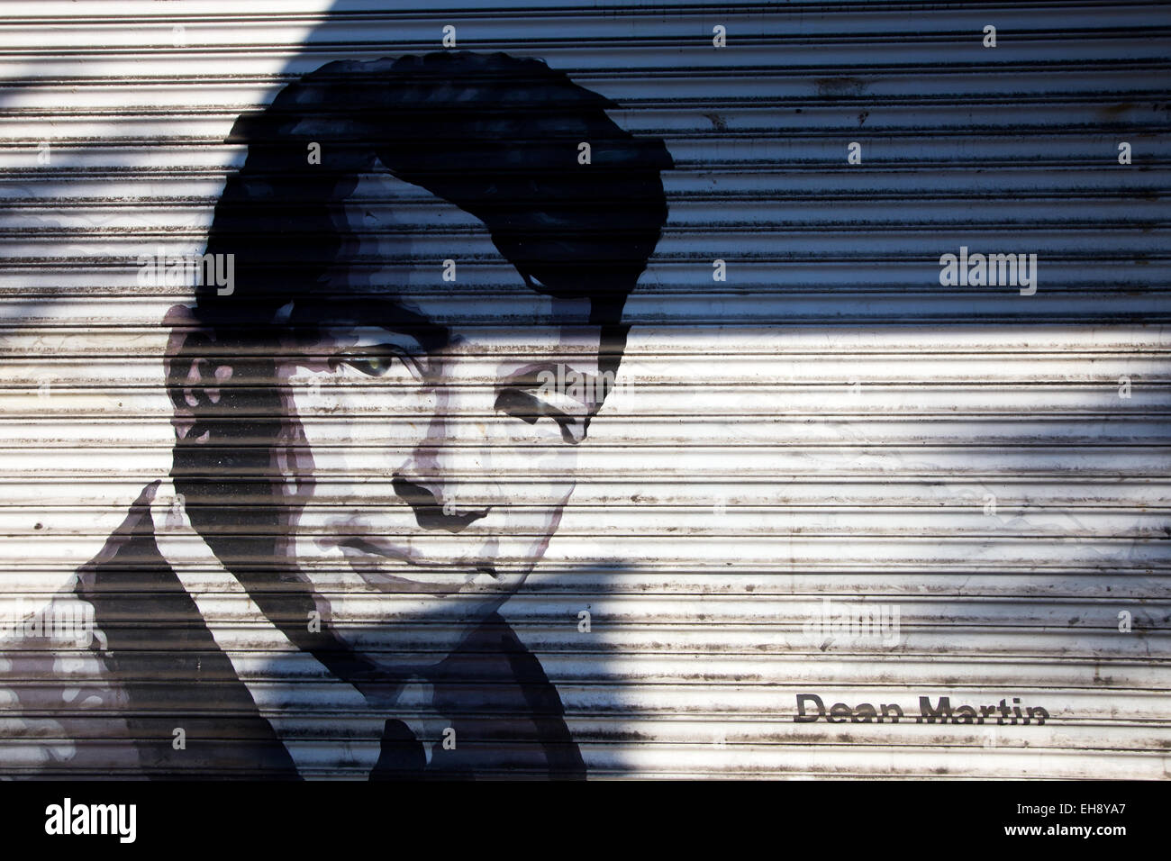 Graffiti on store front hi-res stock photography and images - Alamy