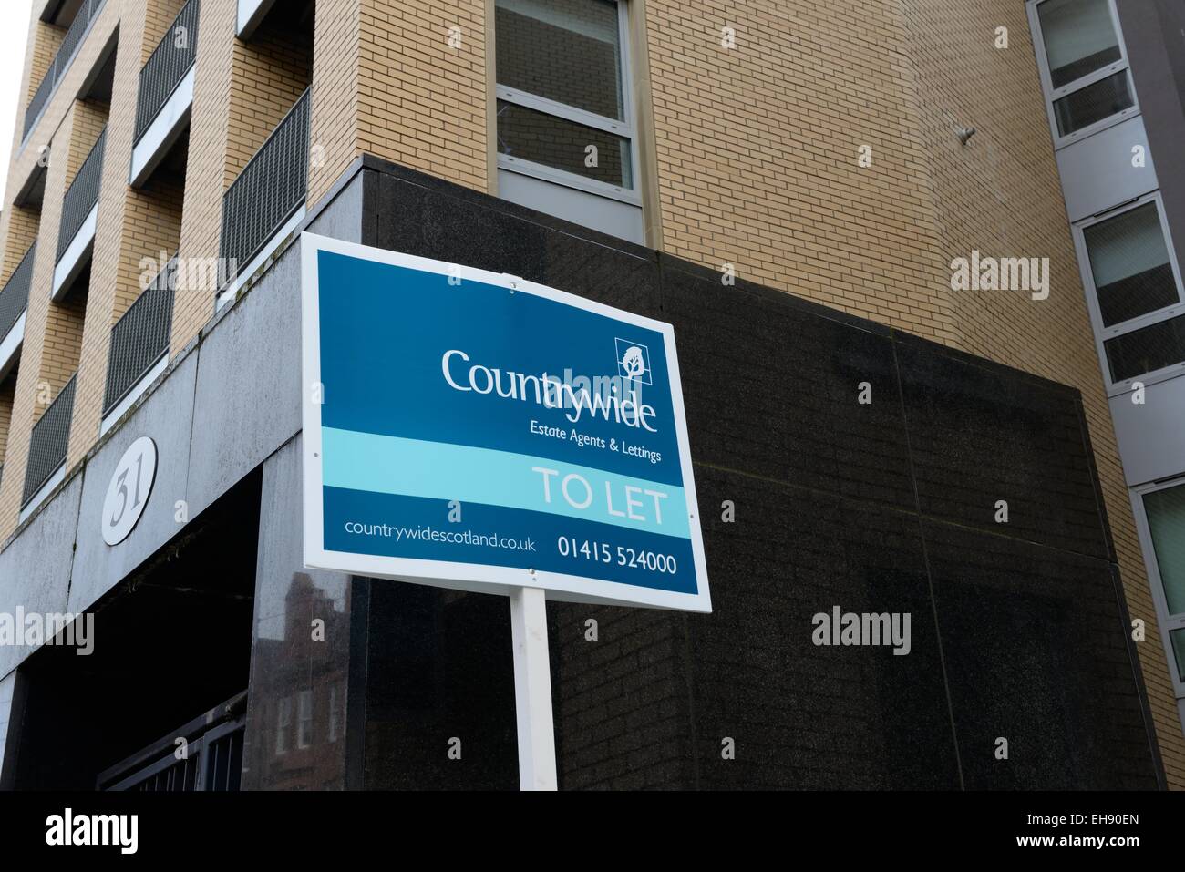 Glasgow housing estate hi-res stock photography and images - Alamy
