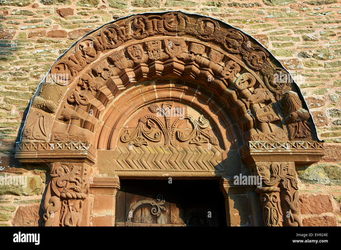 Romanesque sculptures hi-res stock photography and images - Alamy