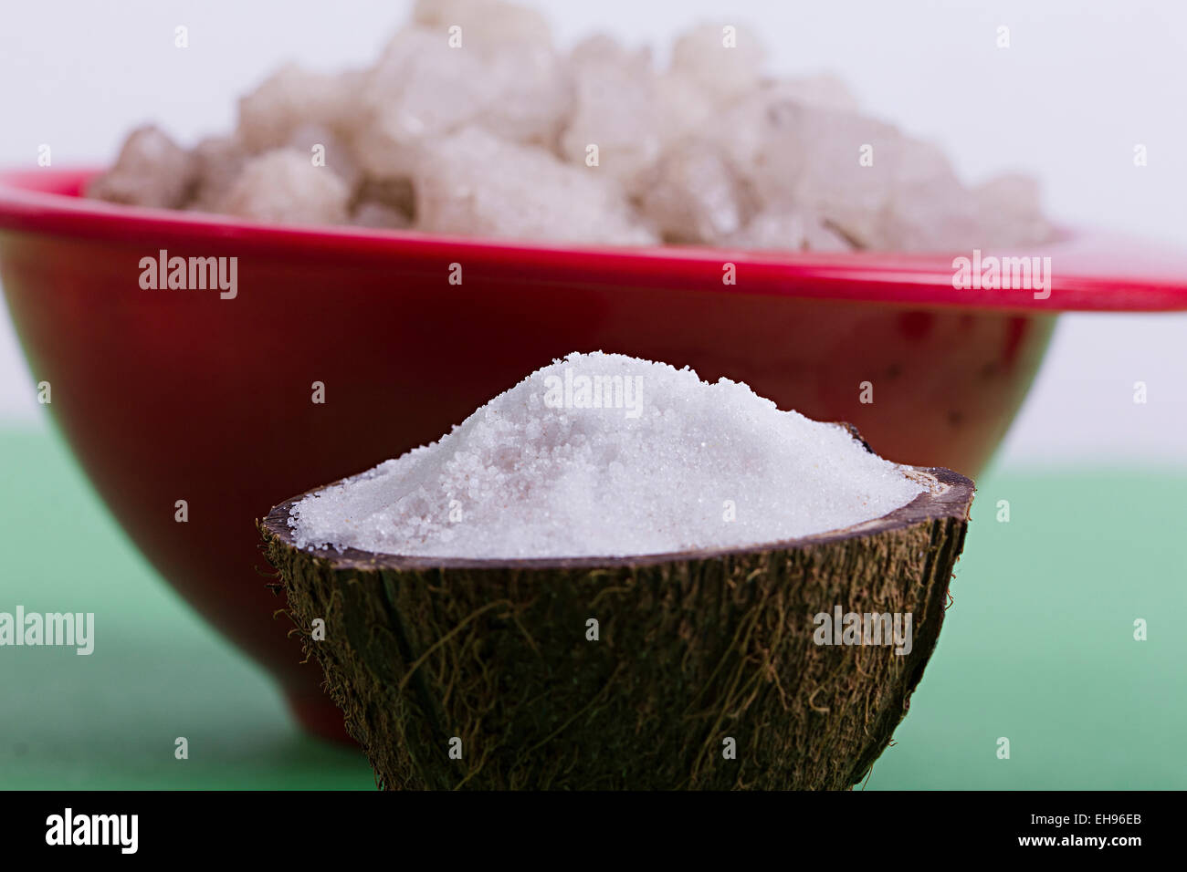 Food on coloured backgrounds hi-res stock photography and images - Alamy