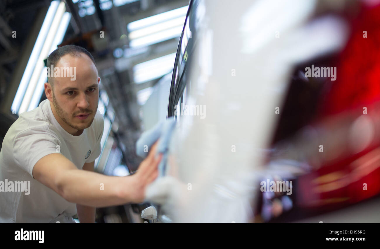 Car final assembly inspection hi-res stock photography and images - Alamy