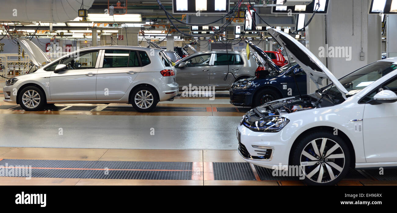 Car final assembly inspection hi-res stock photography and images - Alamy
