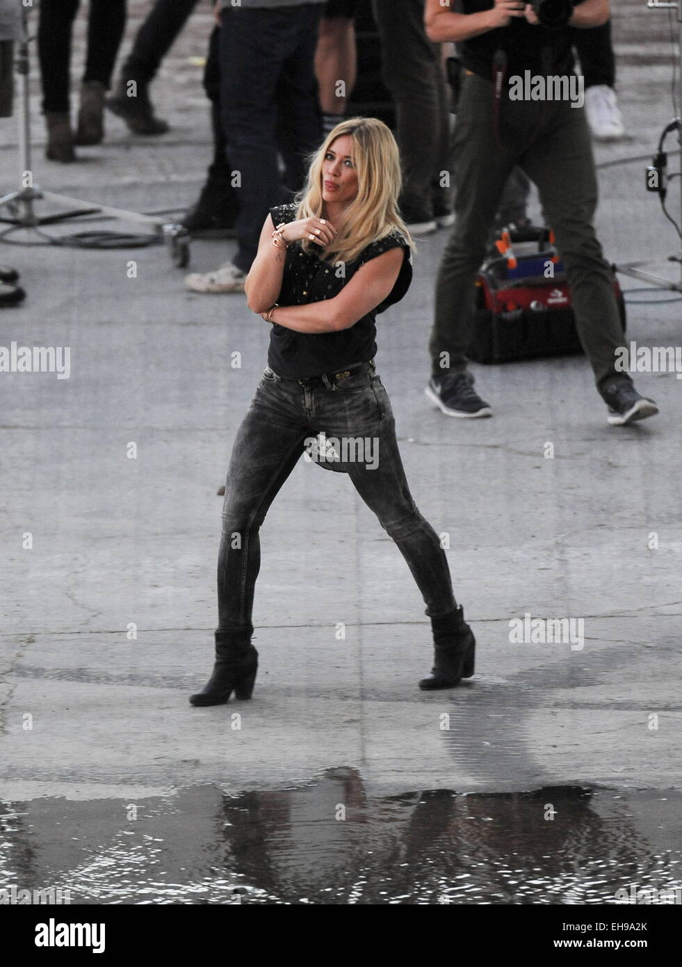 Singer Hilary Duff dancing away in the L.A River in Los Angeles for her ...