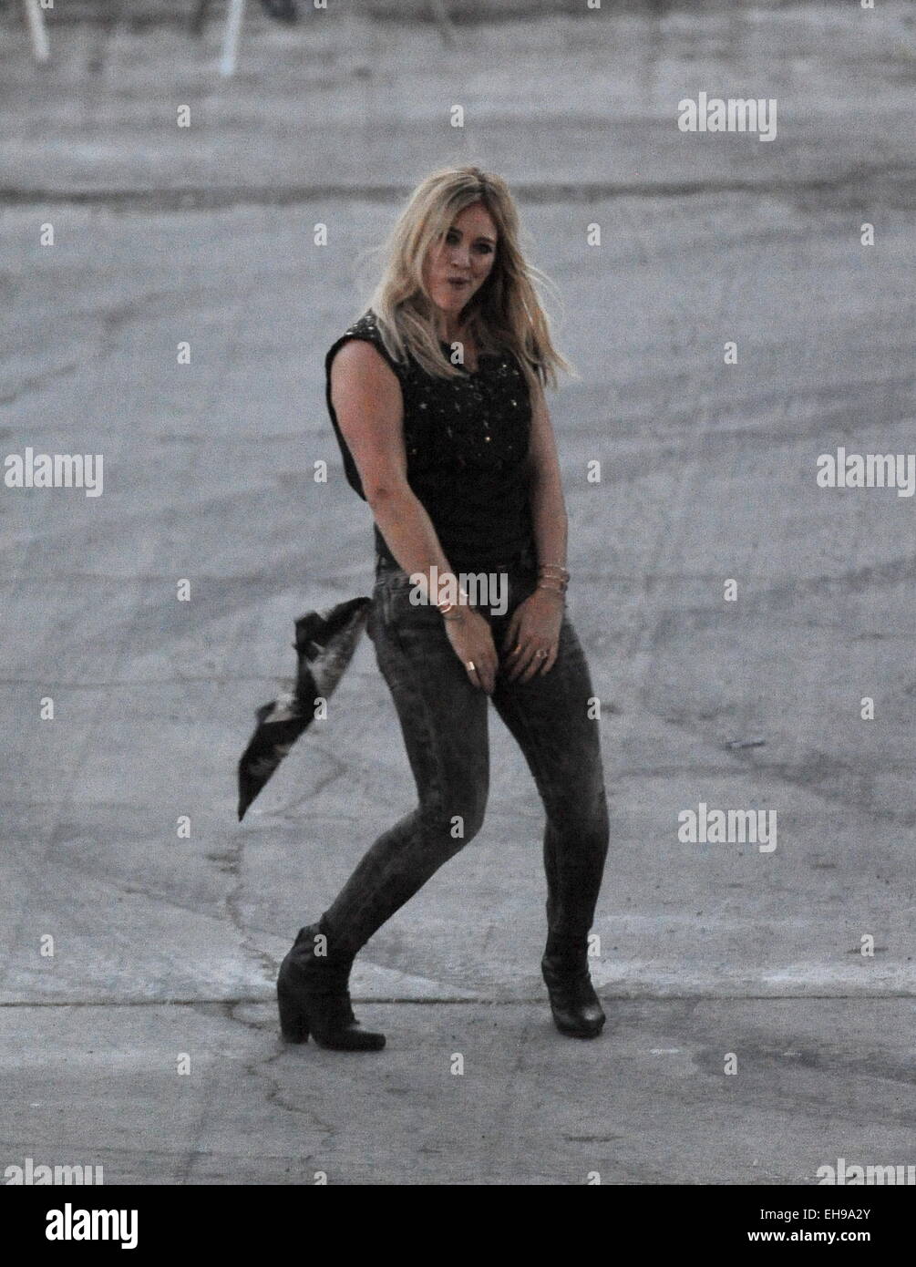 Singer Hilary Duff dancing away in the L.A River in Los Angeles for her ...