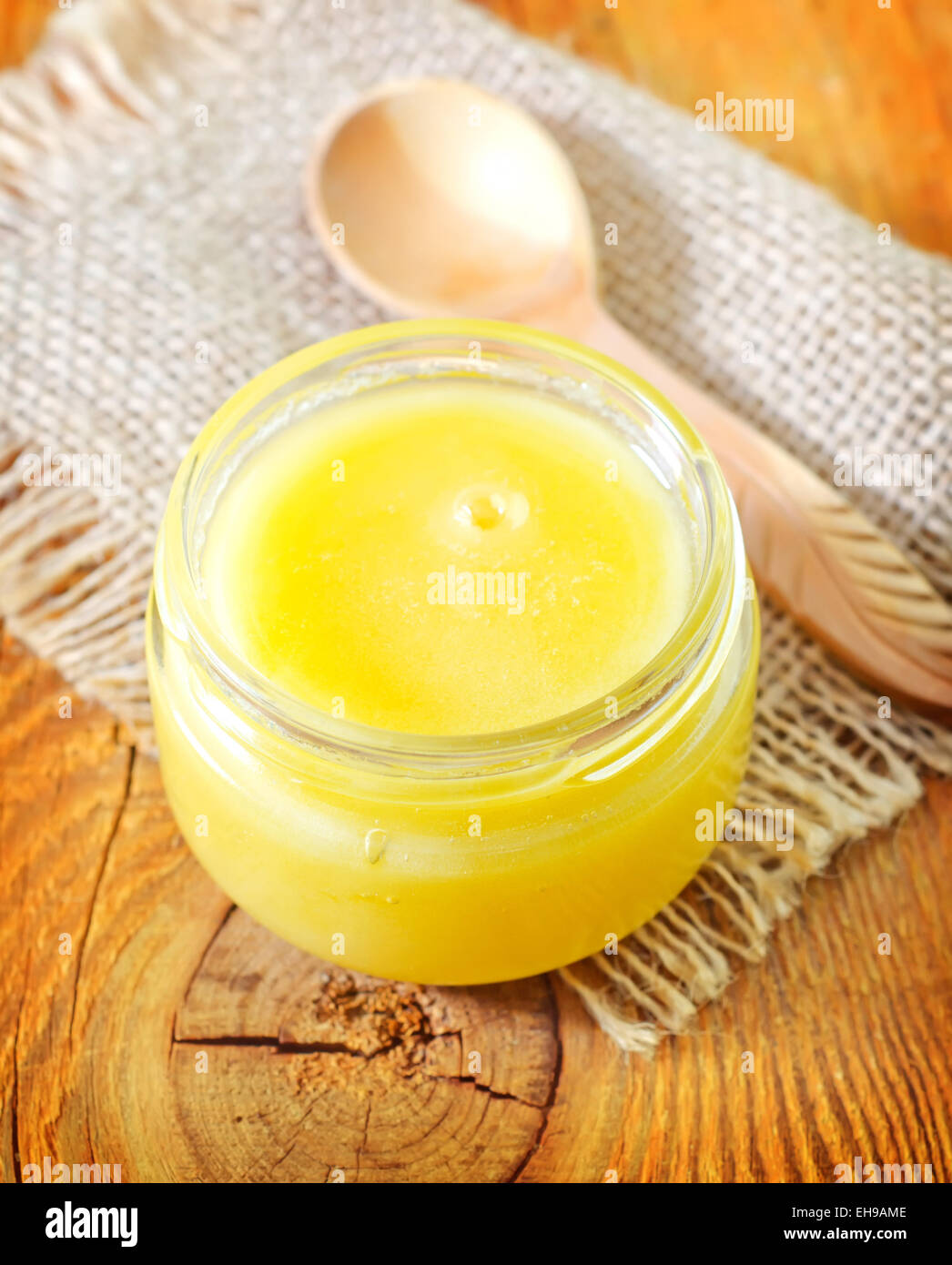 Oatmeal oat flakes drop hi-res stock photography and images - Alamy