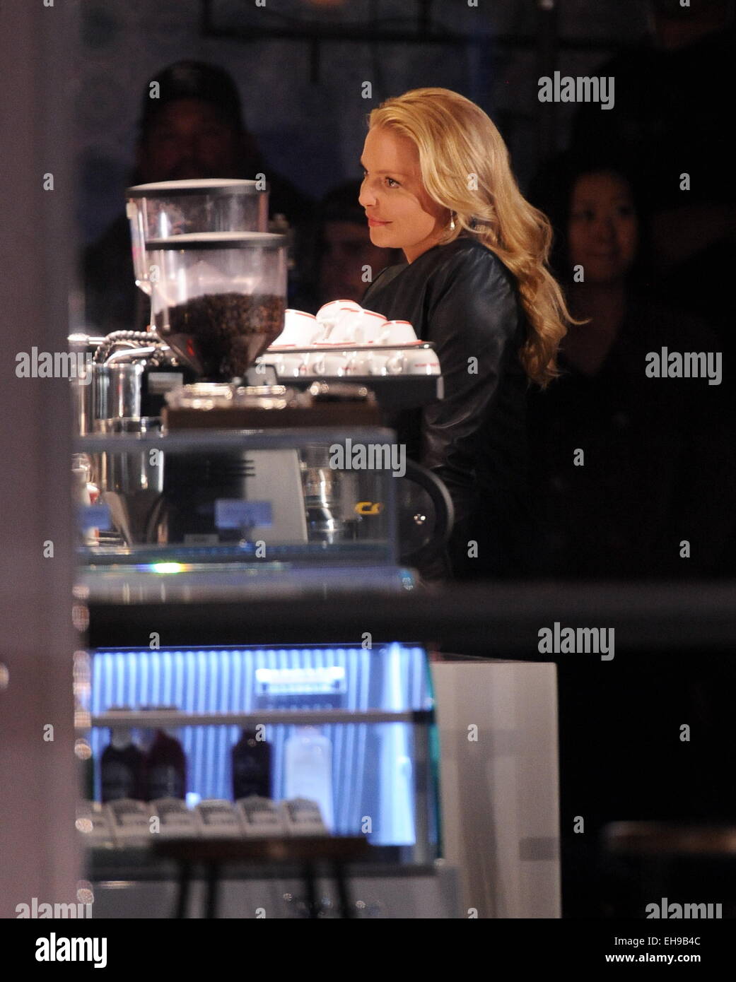 Katherine Heigl filming late night scenes for her new show "State Of ...