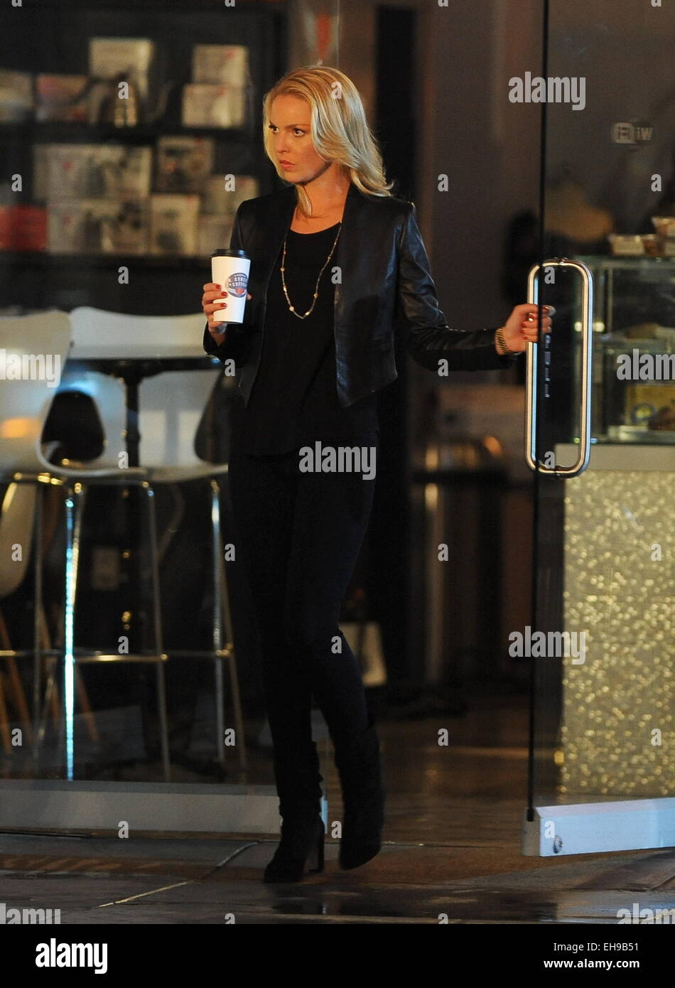 Katherine heigl smoking hi-res stock photography and images - Alamy