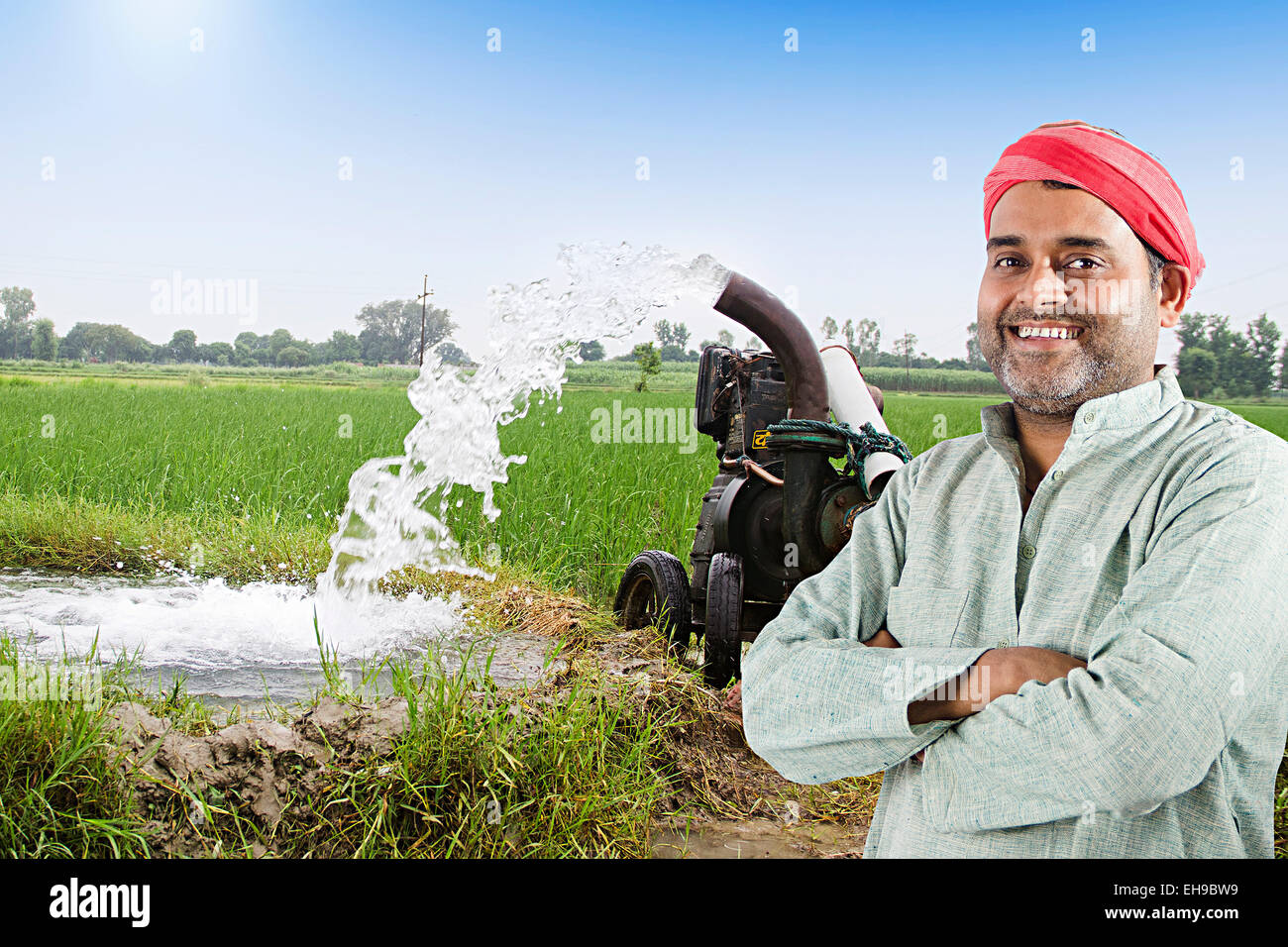 Rural village farm tubewell hi-res stock photography and images - Alamy