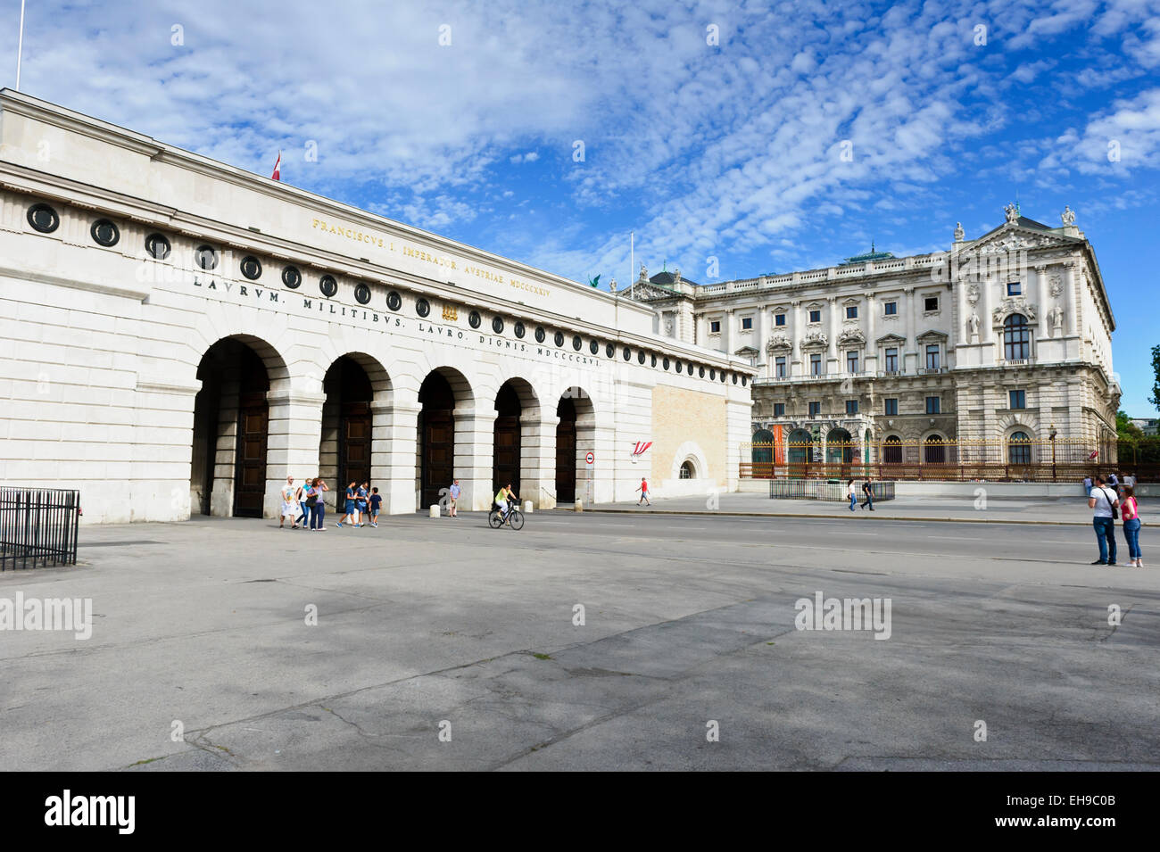 Outer castle gate hi-res stock photography and images - Alamy