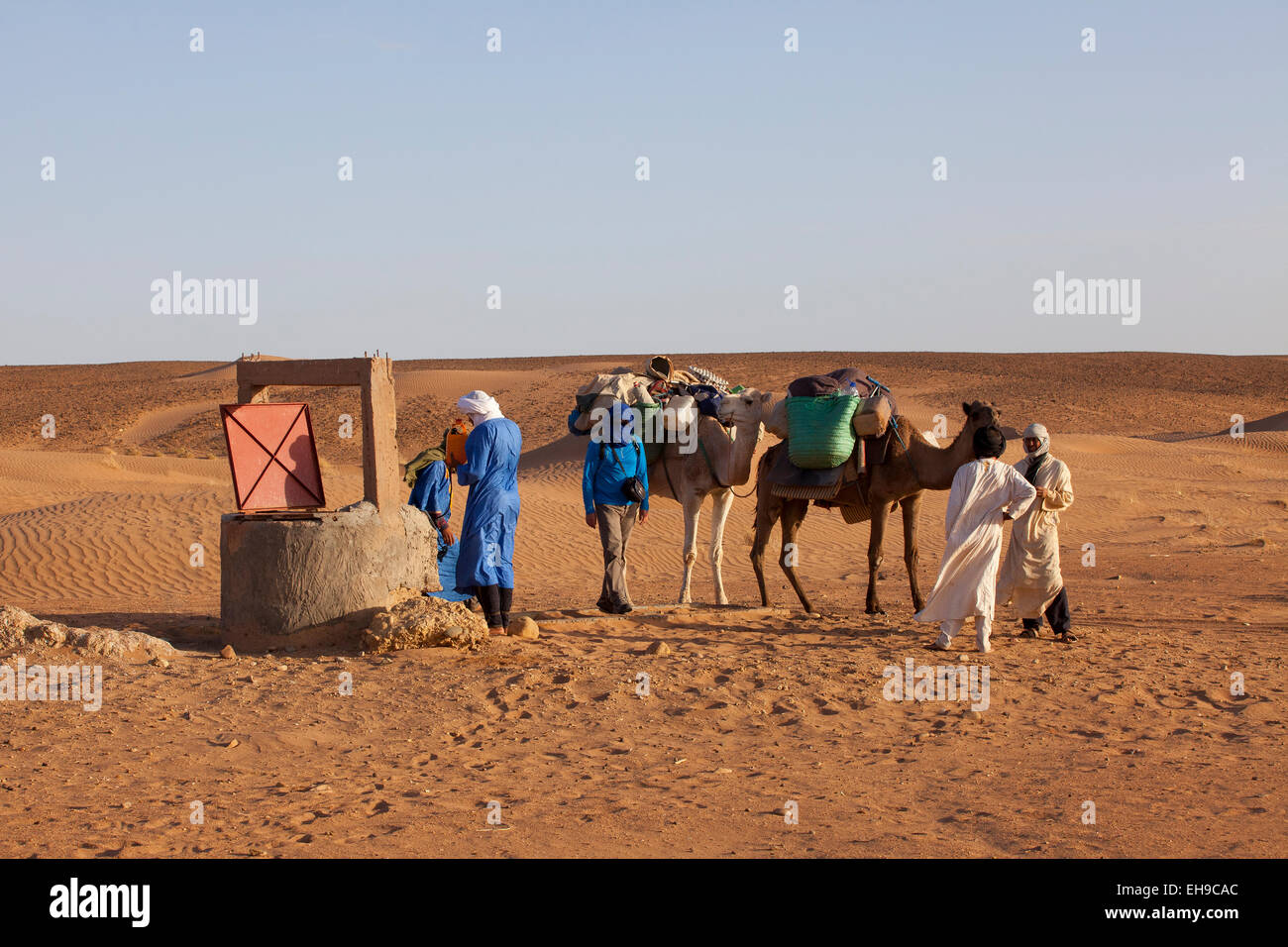 Water well in the Sahara Desert Stock Photo - Alamy