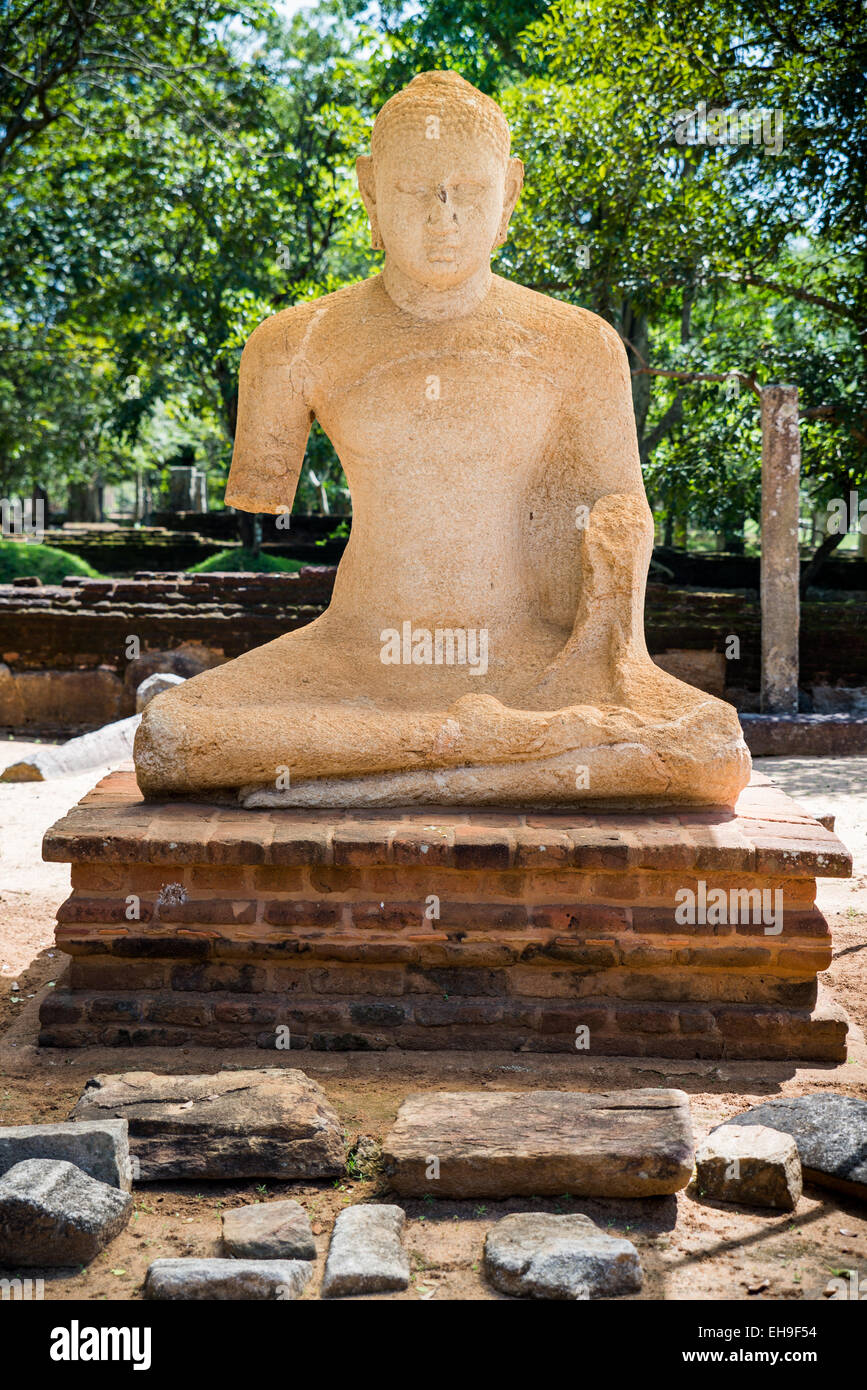 Buddha statue, Abhayagiri Temple, Anuradhapura, Sri Lanka Stock Photo ...