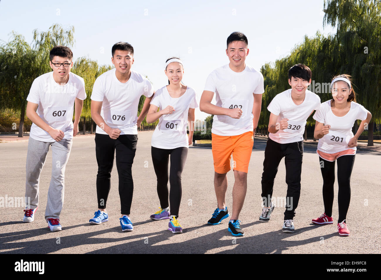 Marathon runners at starting line Stock Photo - Alamy
