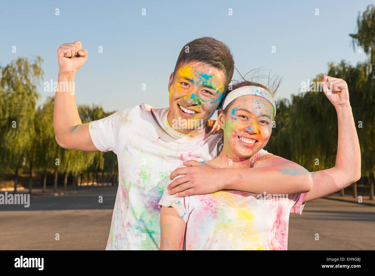 Couple at The Color Run Stock Photo - Alamy