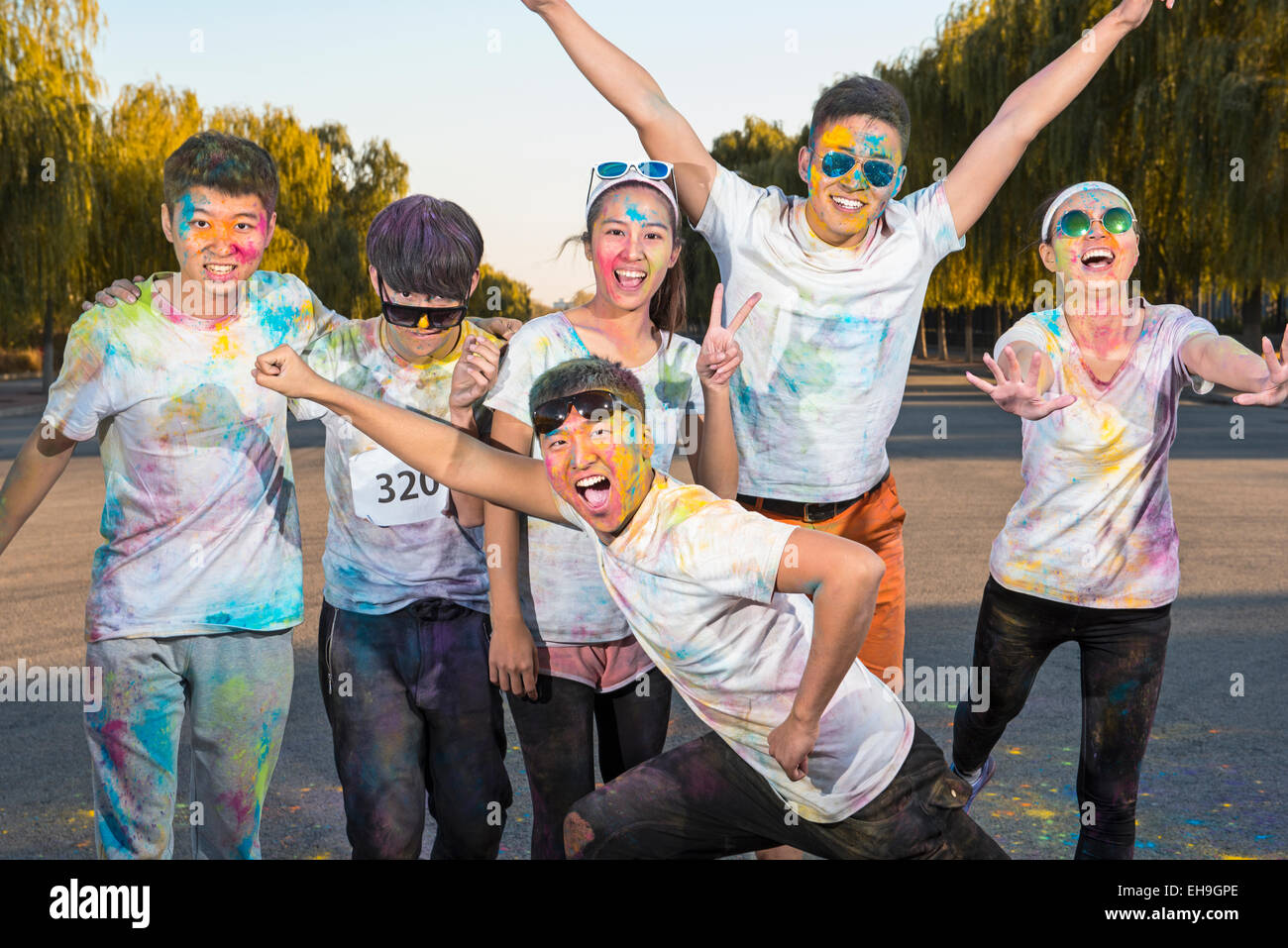 Young chinese friends run hi-res stock photography and images - Alamy