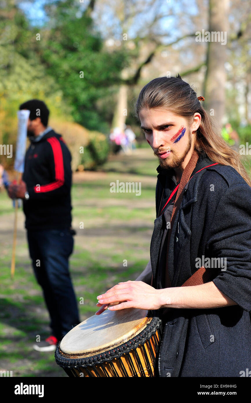 Protest drumming hi-res stock photography and images - Alamy
