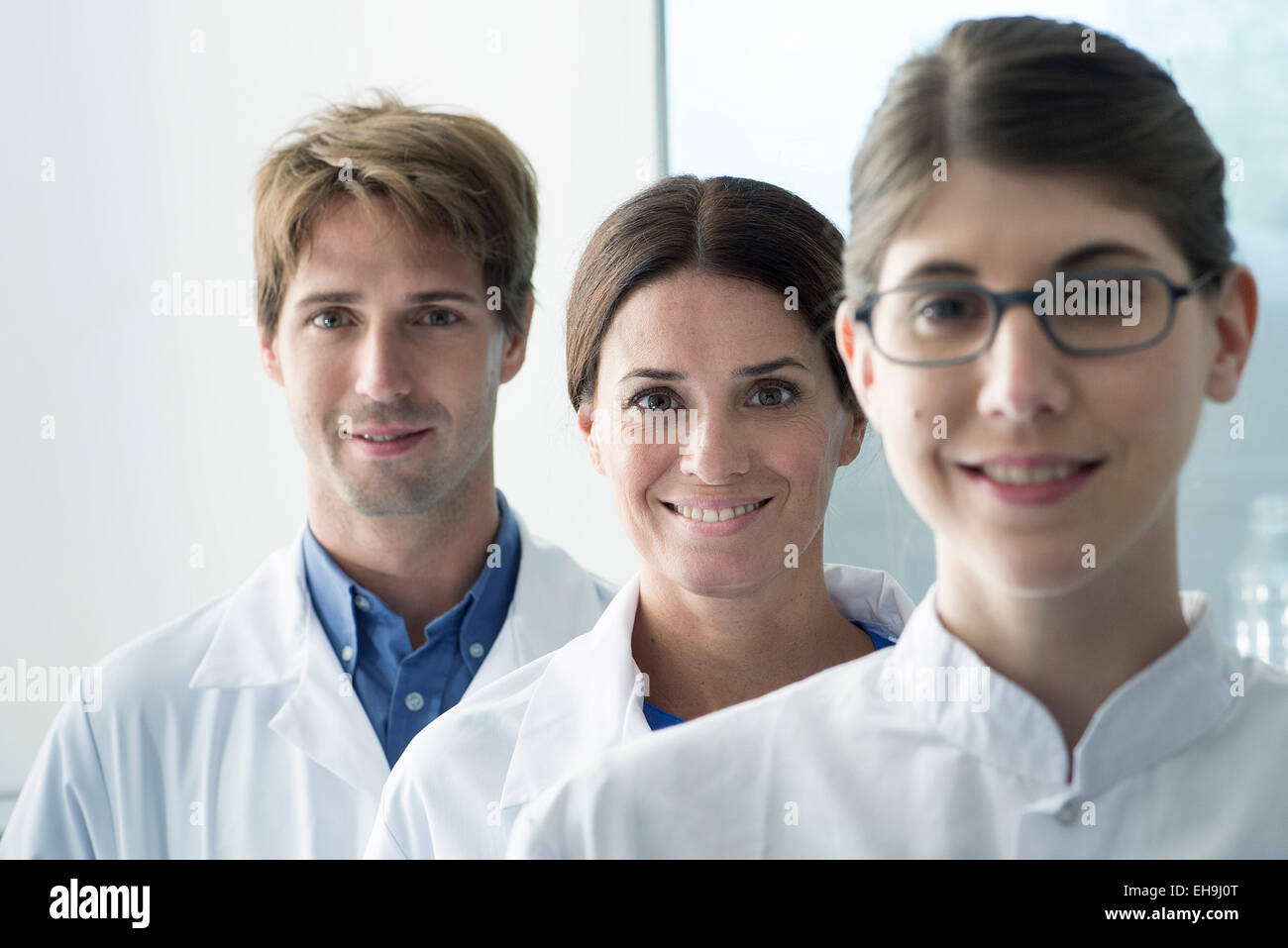Forensic scientists hi-res stock photography and images - Alamy