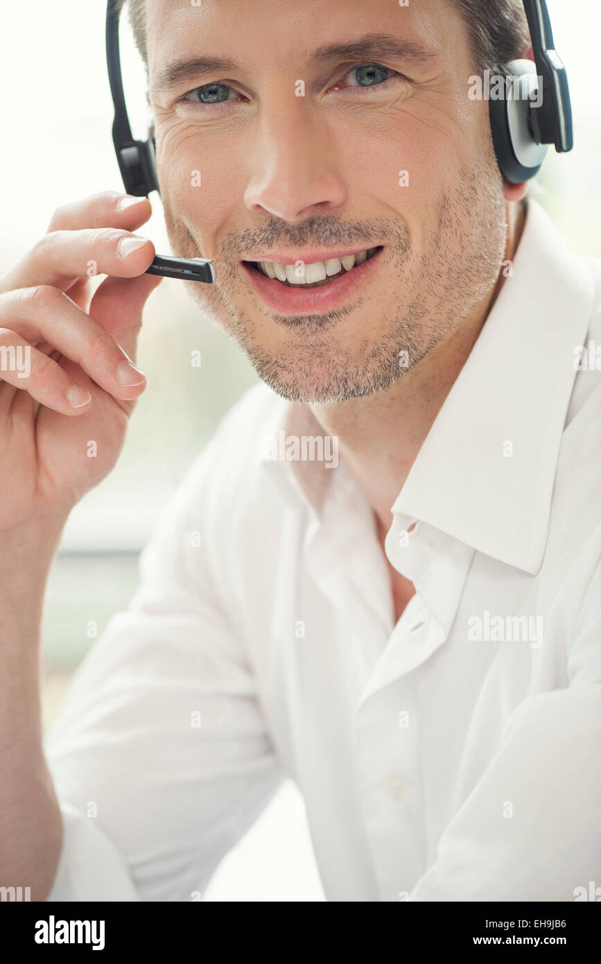 Telemarketer hi-res stock photography and images - Alamy