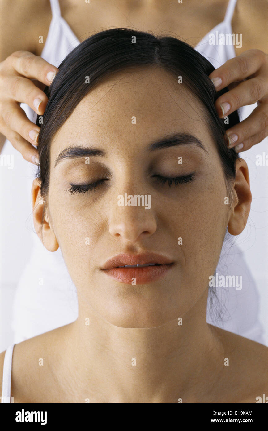 Woman receiving head massage, close-up Stock Photo - Alamy