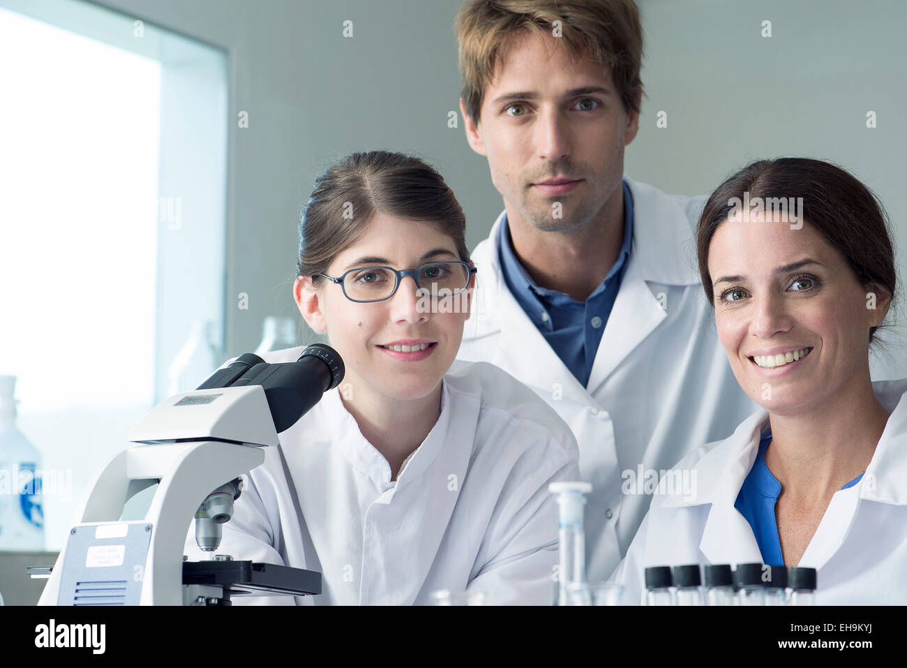 Team of scientists in lab, portrait Stock Photo - Alamy