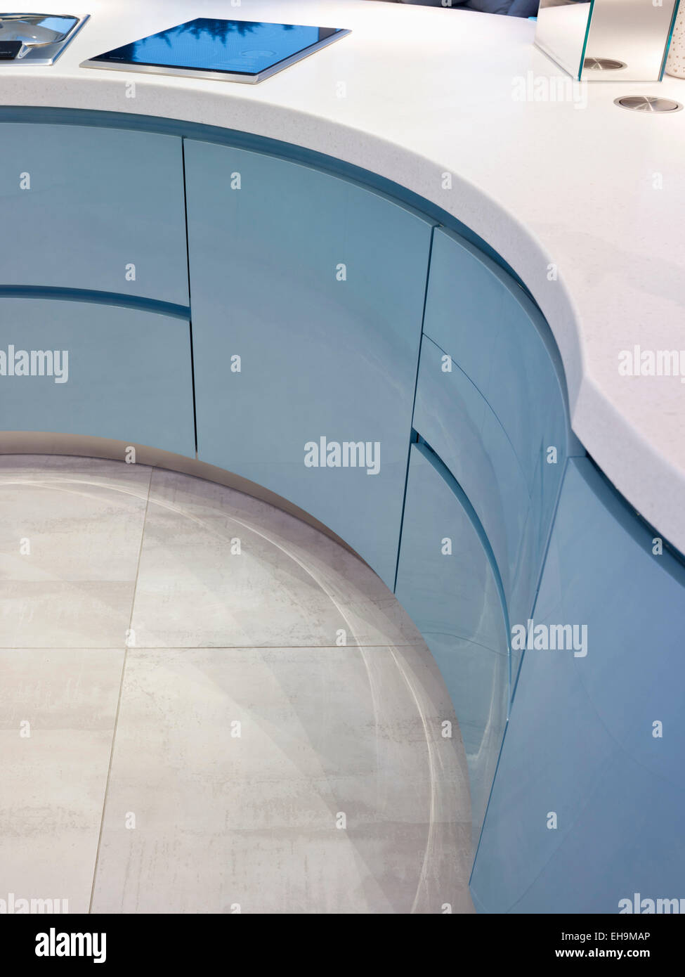 Concave curves hi-res stock photography and images - Alamy