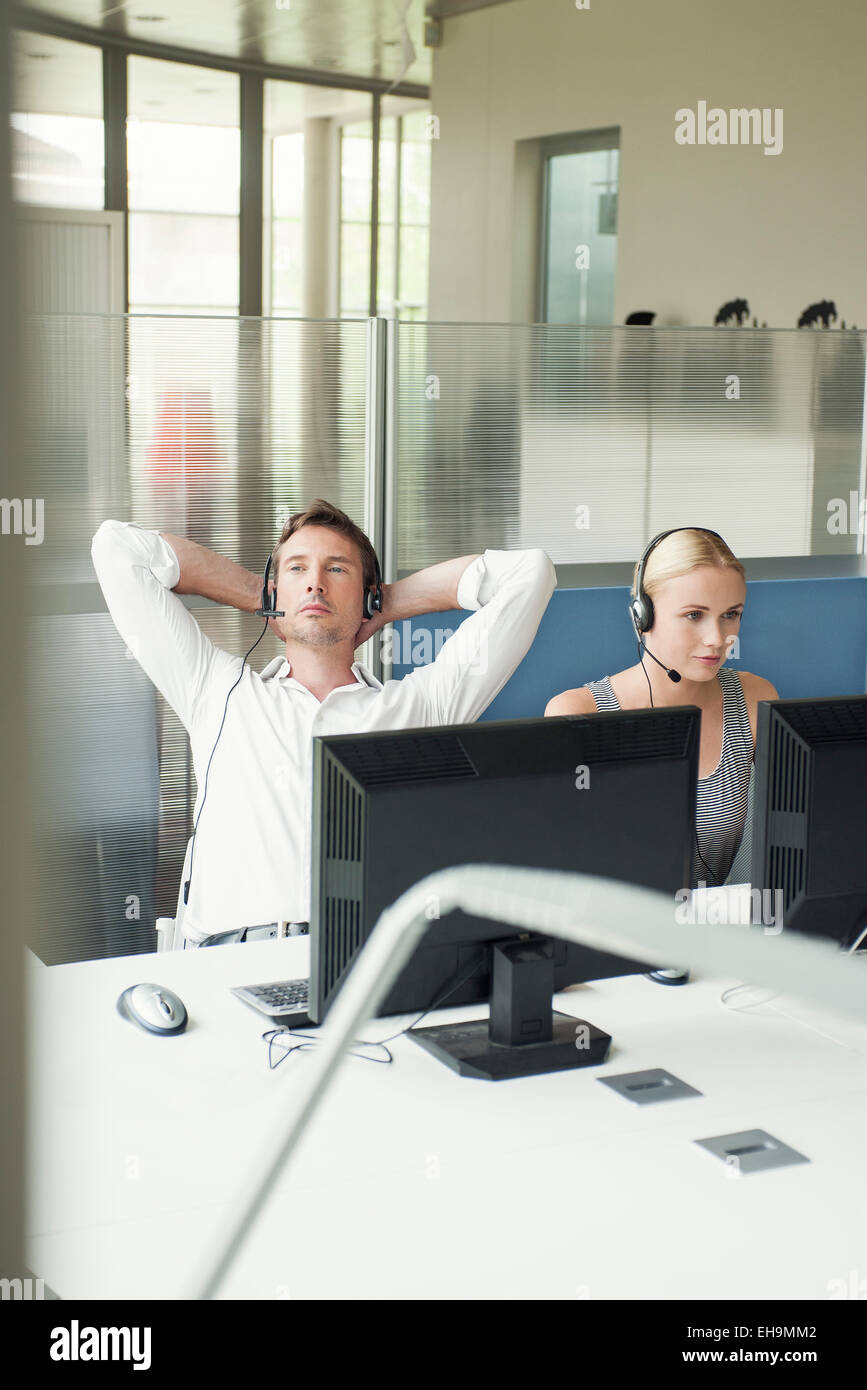 Man microphone relaxing hi-res stock photography and images - Alamy