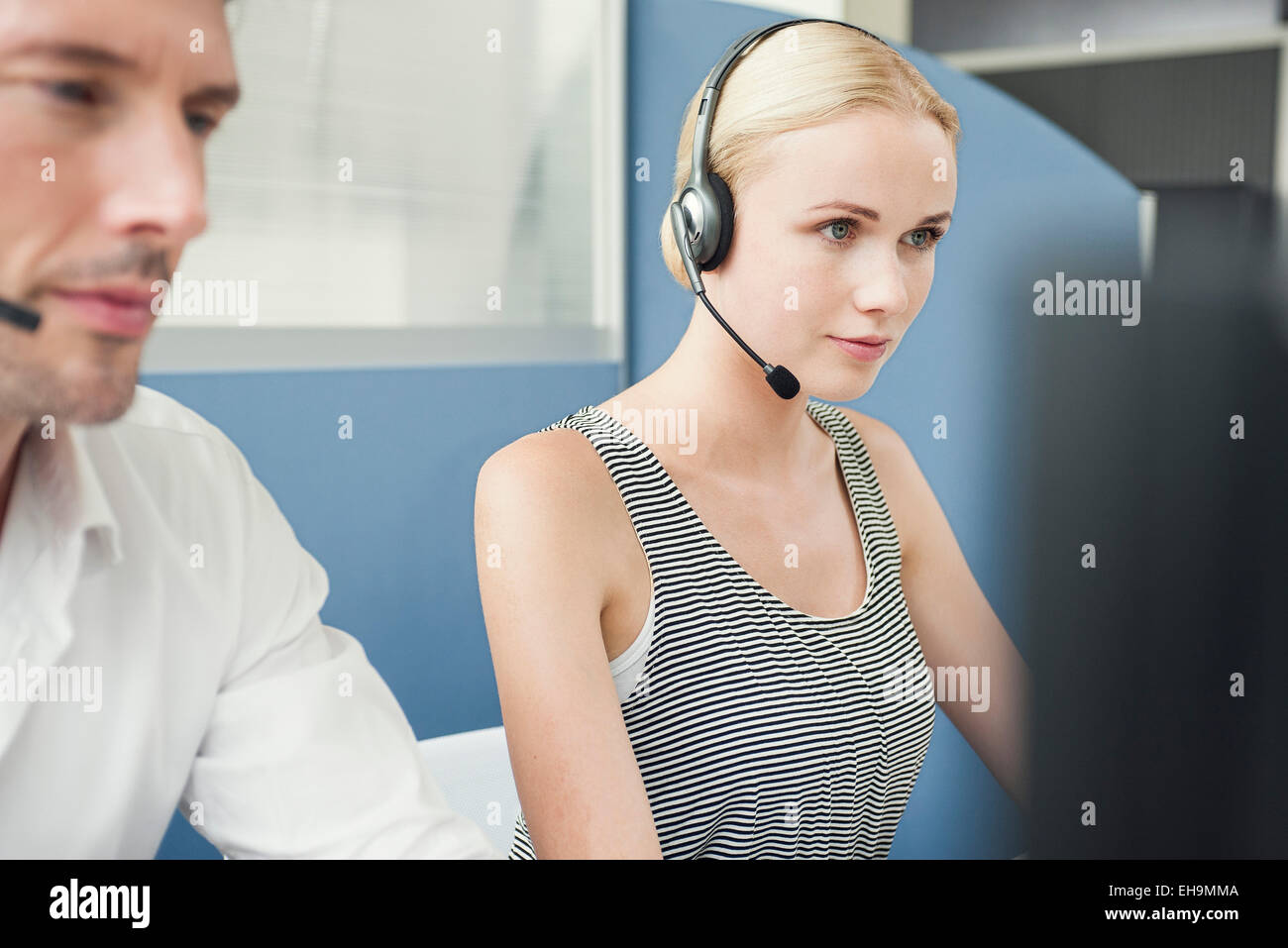 Side view young call center hi-res stock photography and images - Alamy