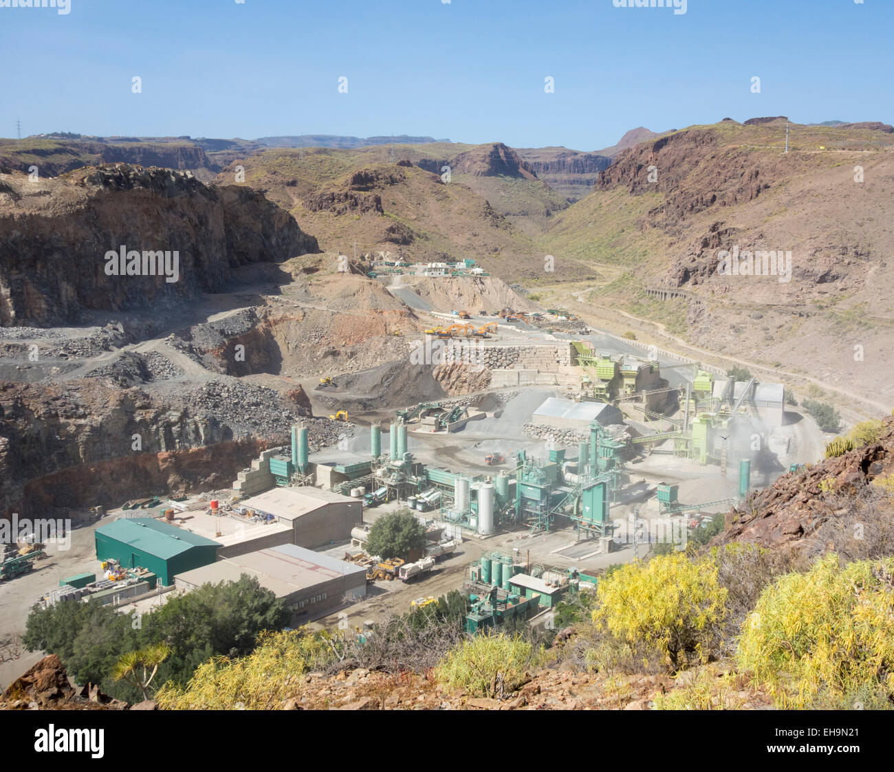 Cement factory by hi-res stock photography and images - Alamy