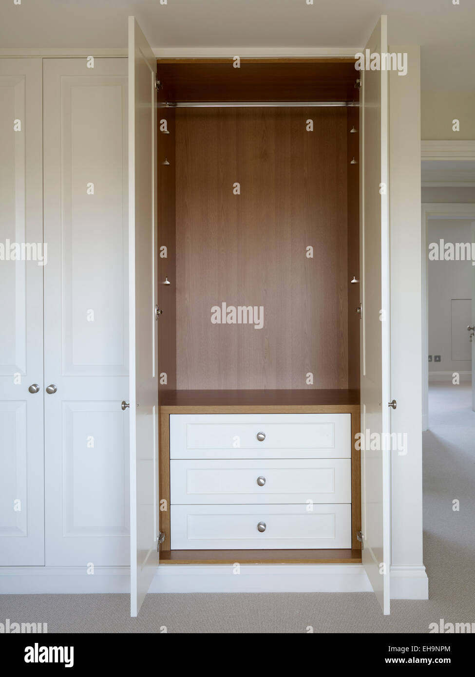 Built in wardrobe hi-res stock photography and images - Alamy