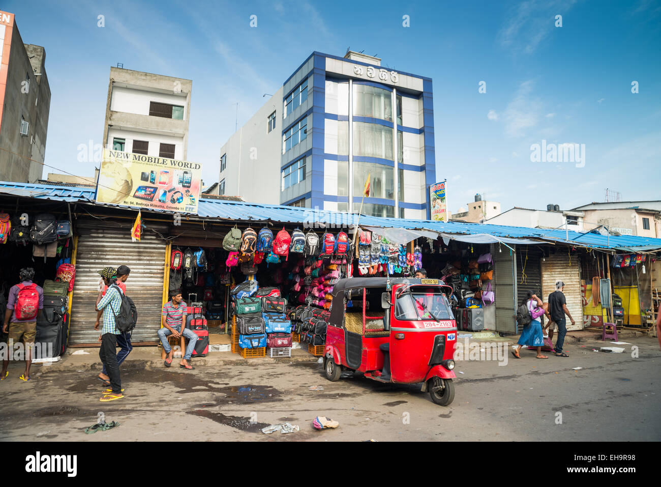 Crowd people waiting buses bus hi-res stock photography and images - Alamy