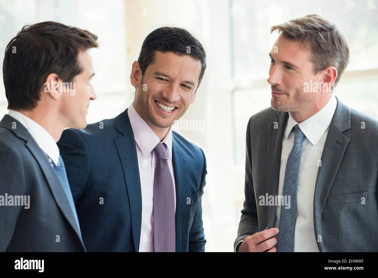 Conversation men suits hi-res stock photography and images - Alamy